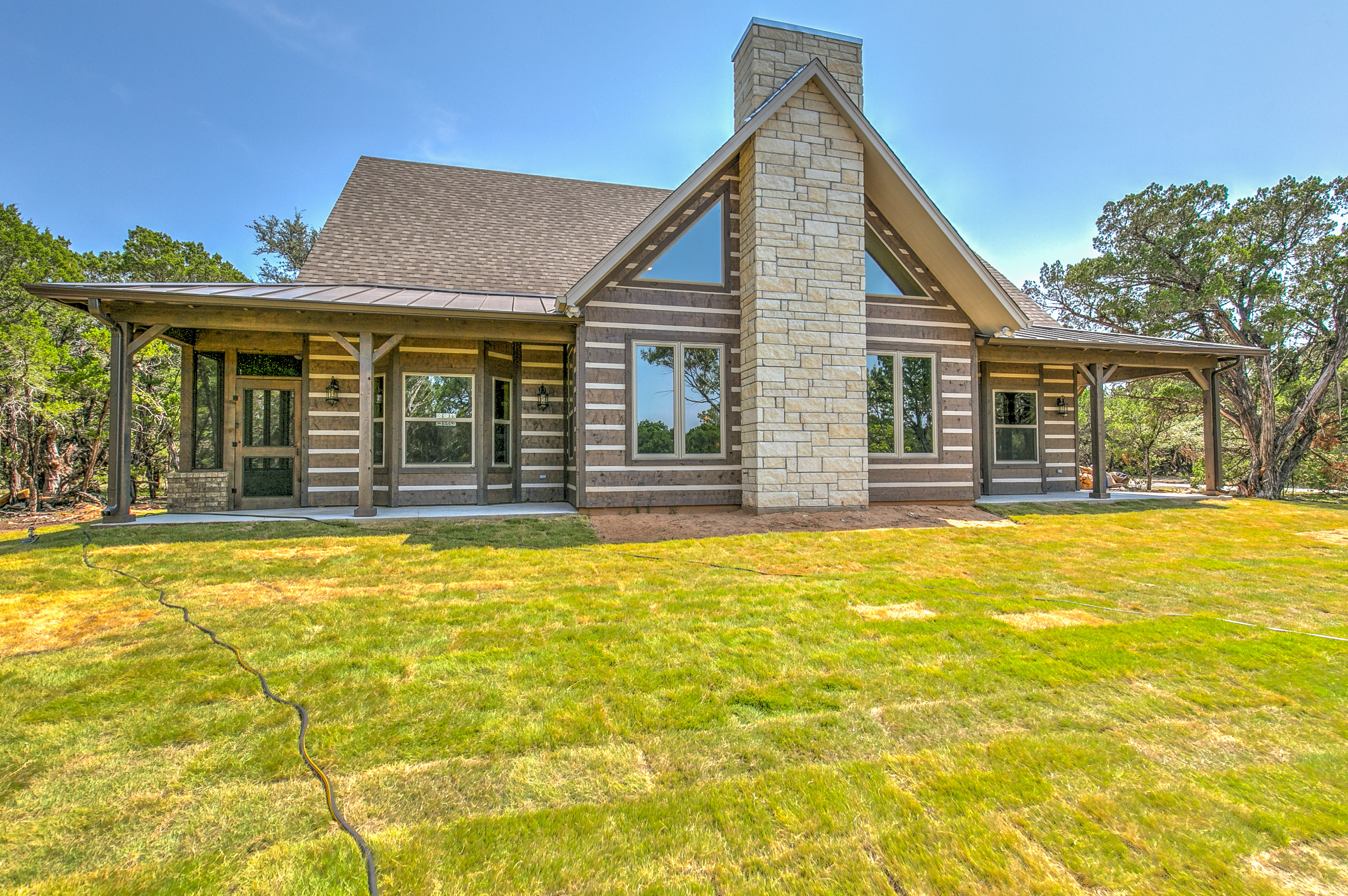 Modern Log Cabin - All Over Solutions