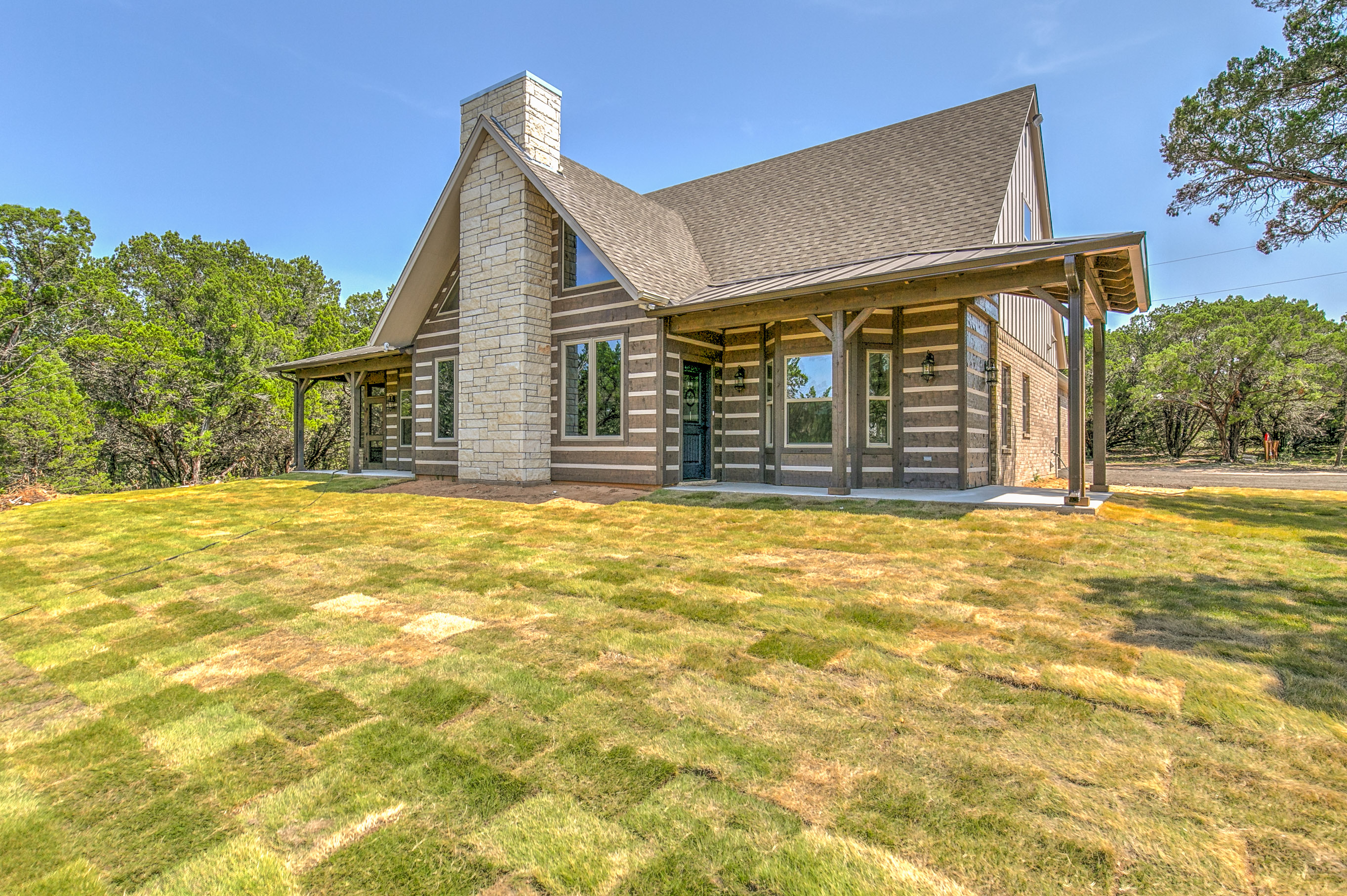 Modern Log Cabin - All Over Solutions
